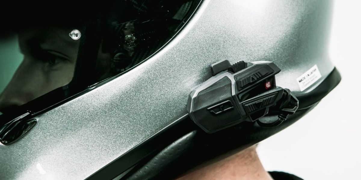 Uclear Motion Infinity Helmet Communicator Review [2022] - Rev Corner